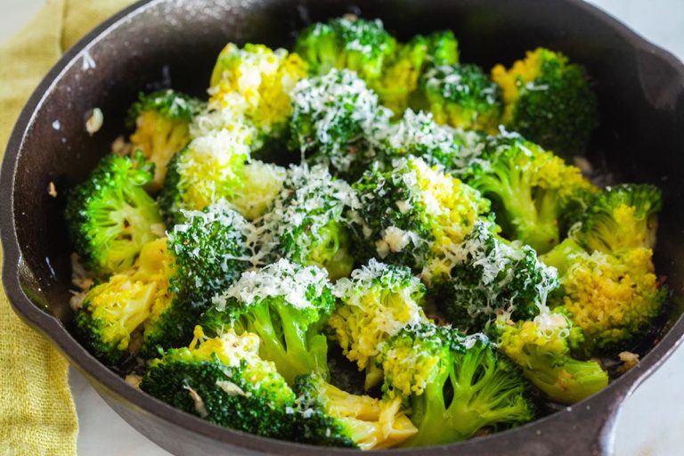 Sauteed Broccoli — Easy Weeknight: Dinner Ideas and Recipes